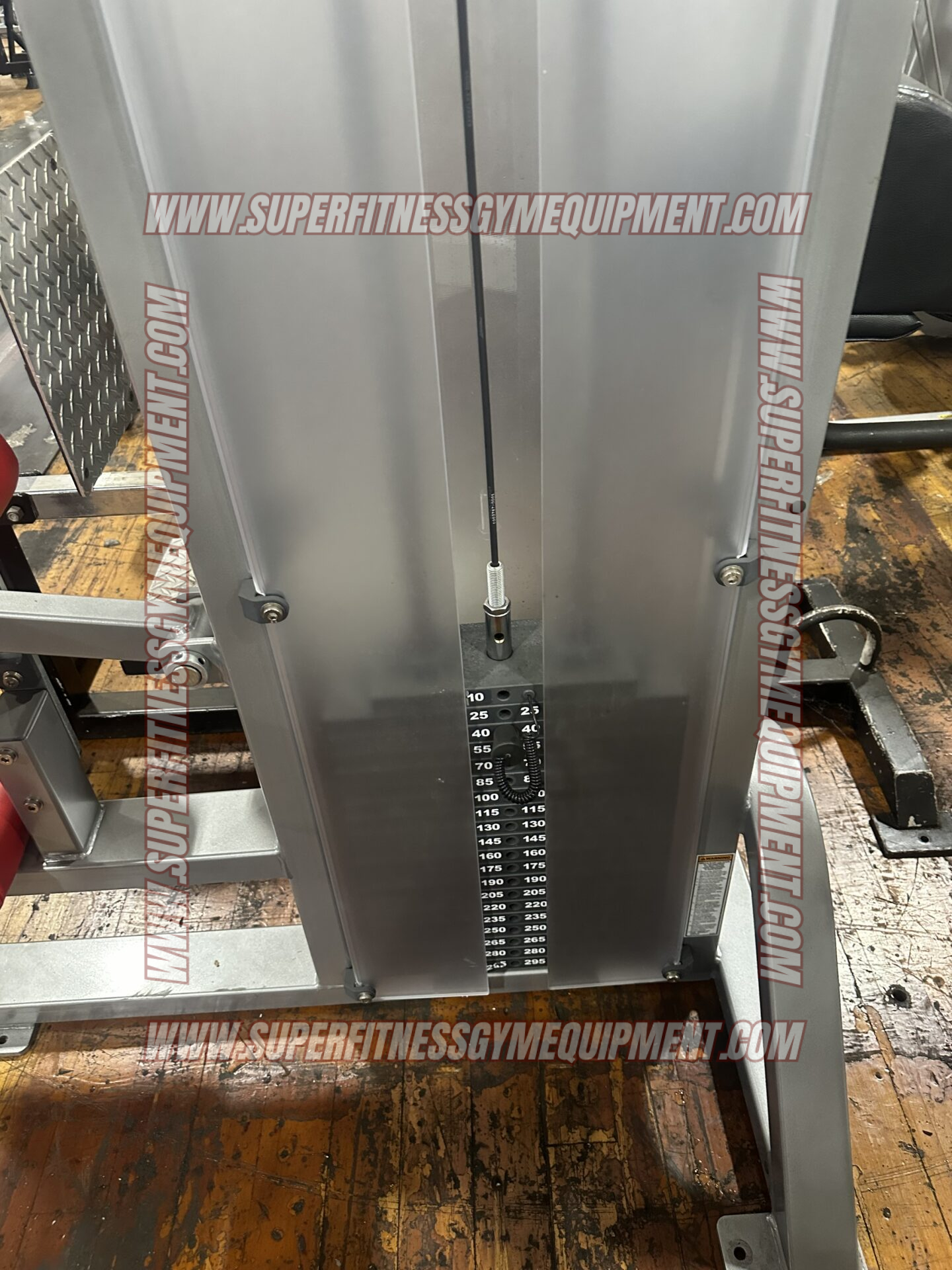 Brand New Hammer Strength Lat Pulldown - Superfitness Gym Equipment