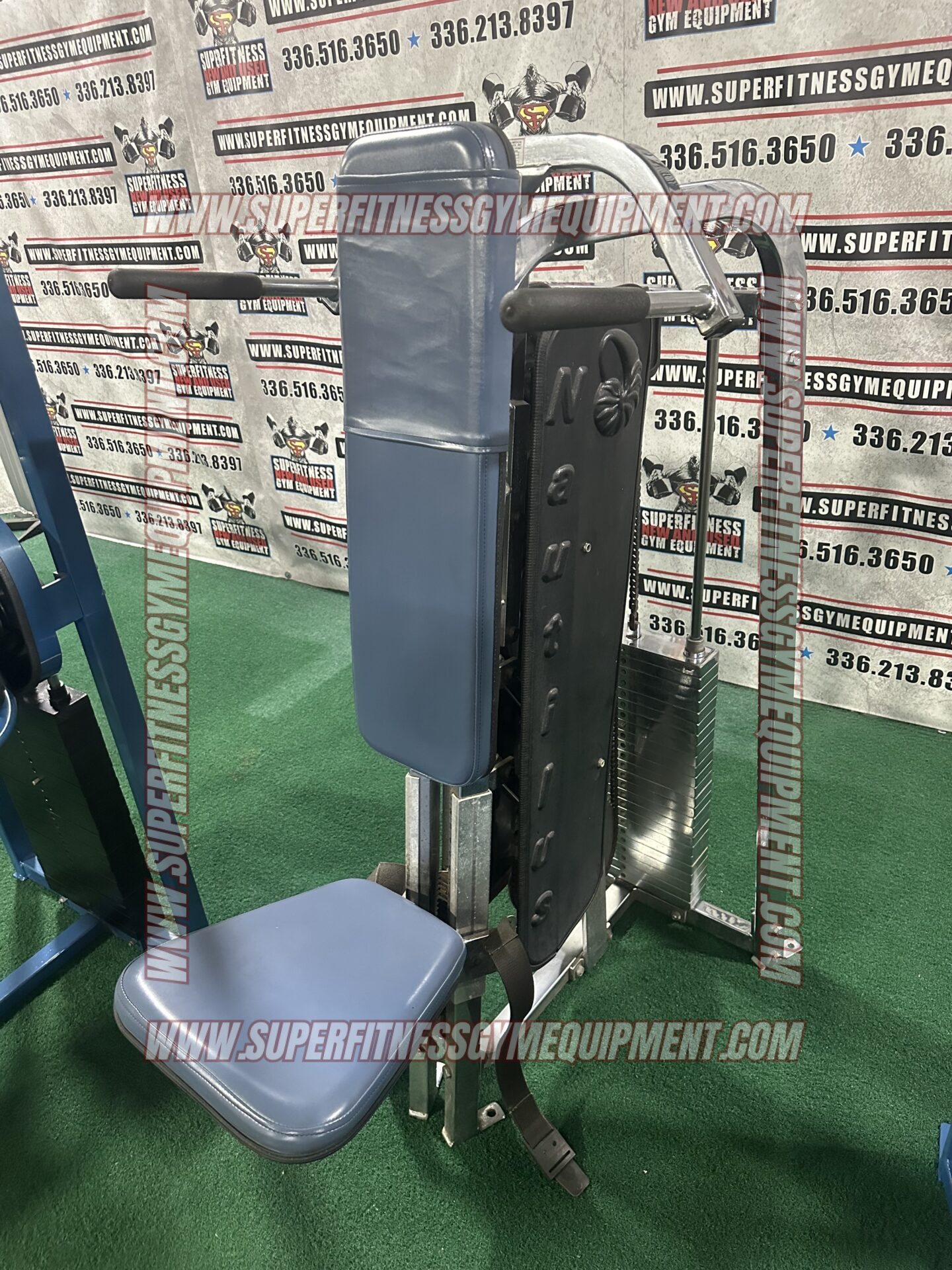 Nautilus Chrome Shoulder Press - Superfitness Gym Equipment