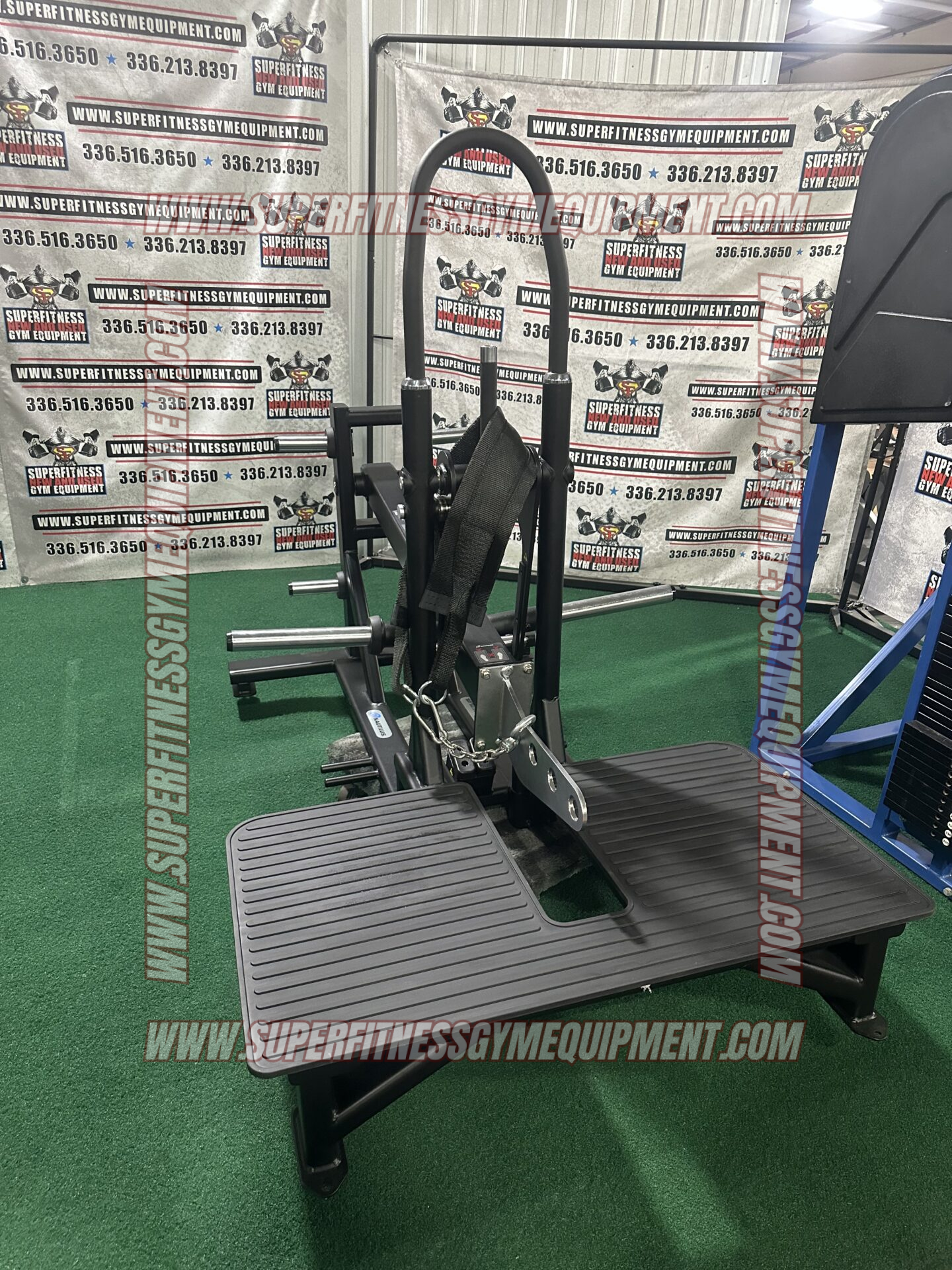 Nautilus Belt Squat - Superfitness Gym Equipment