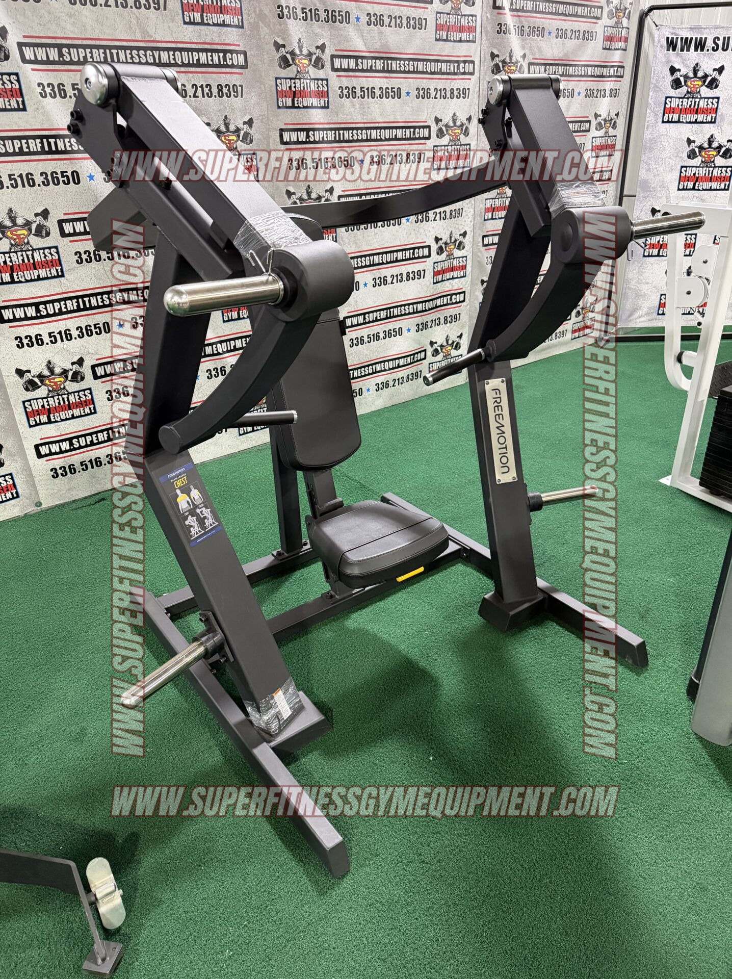 Freemotion Plate Loaded Chest Press - Superfitness Gym Equipment